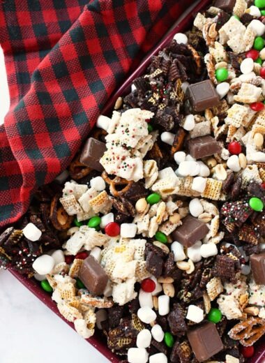 Elf Munch Snack Mix - Savvy Saving Couple