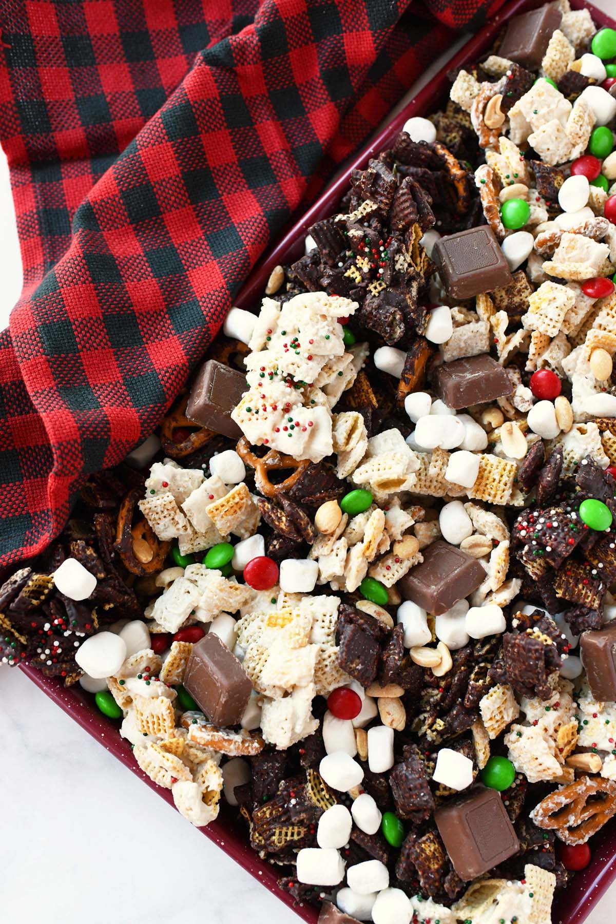 Elf Munch Snack Mix - Savvy Saving Couple