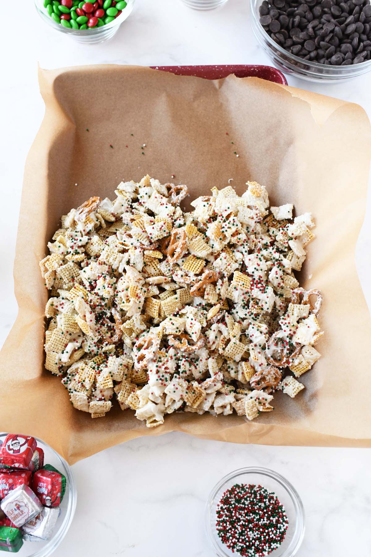 Elf Munch Snack Mix - Savvy Saving Couple
